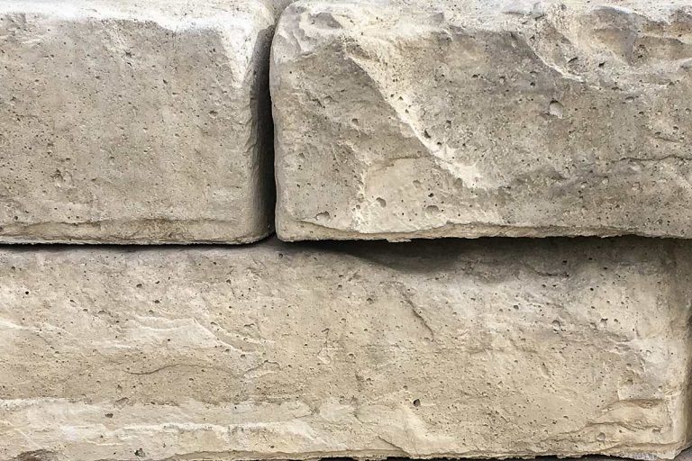 Kodah wall block creates the look of natural quarried limestone
